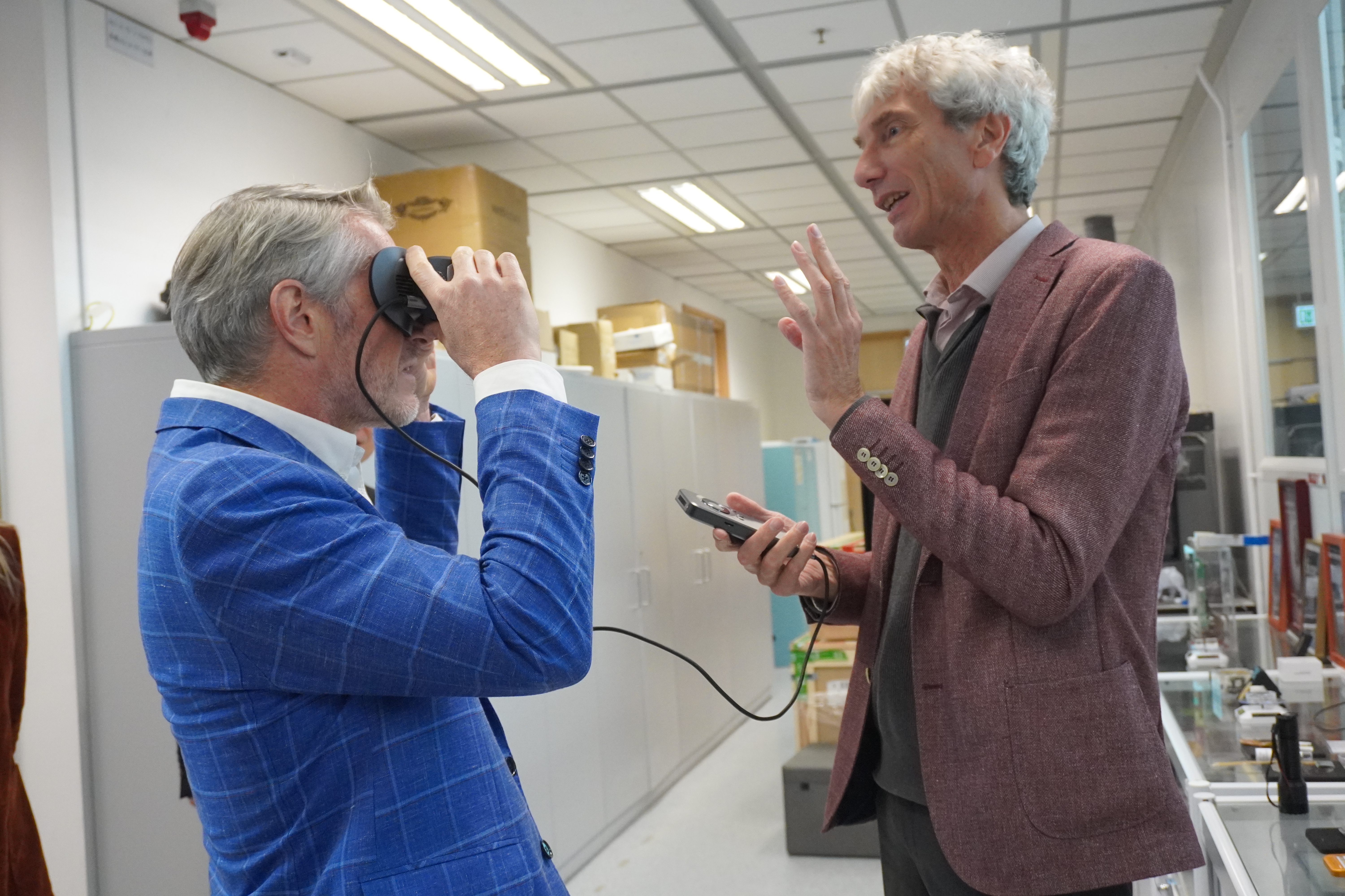 Visit from Mr. Daniel FREIHOFER and Consul General of Switzerland ...